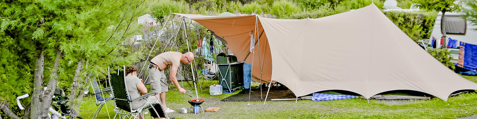 Campsite-caravanning pitch in the Basque Country | Tent, caravan
